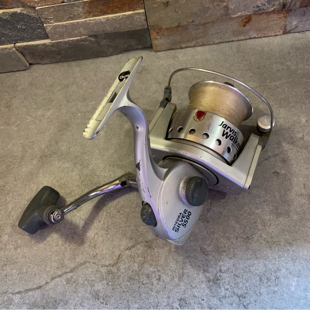 Jarvis Walker Aurora Ar2 5500 Fishing Reel - Gem Jarvis Walker Aurora Ar2 5500 Fishing Reel - Gem